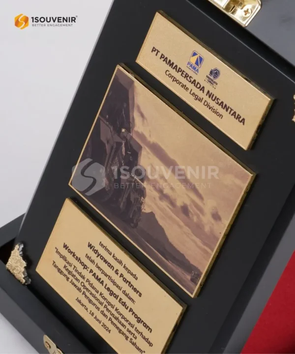 Wooden Plaque Pamapersada Nusantara